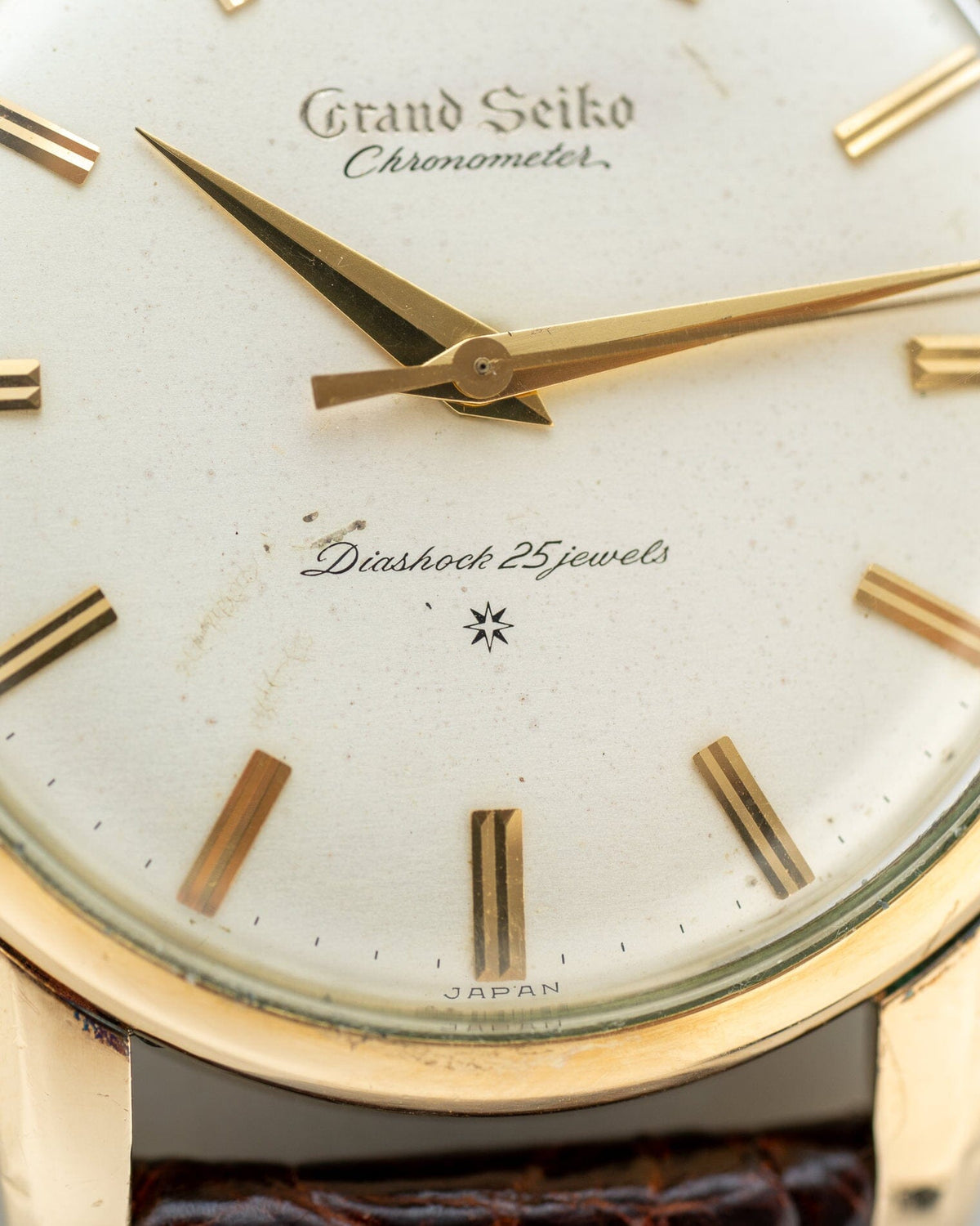 GRAND SEIKO FIRST J14070 Early Carved Logo Dial from 1960 | ARBITRO